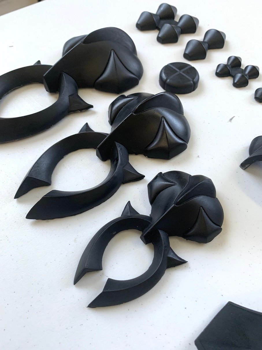 Ashen Wolves Body Chain Kit DangerousLadies